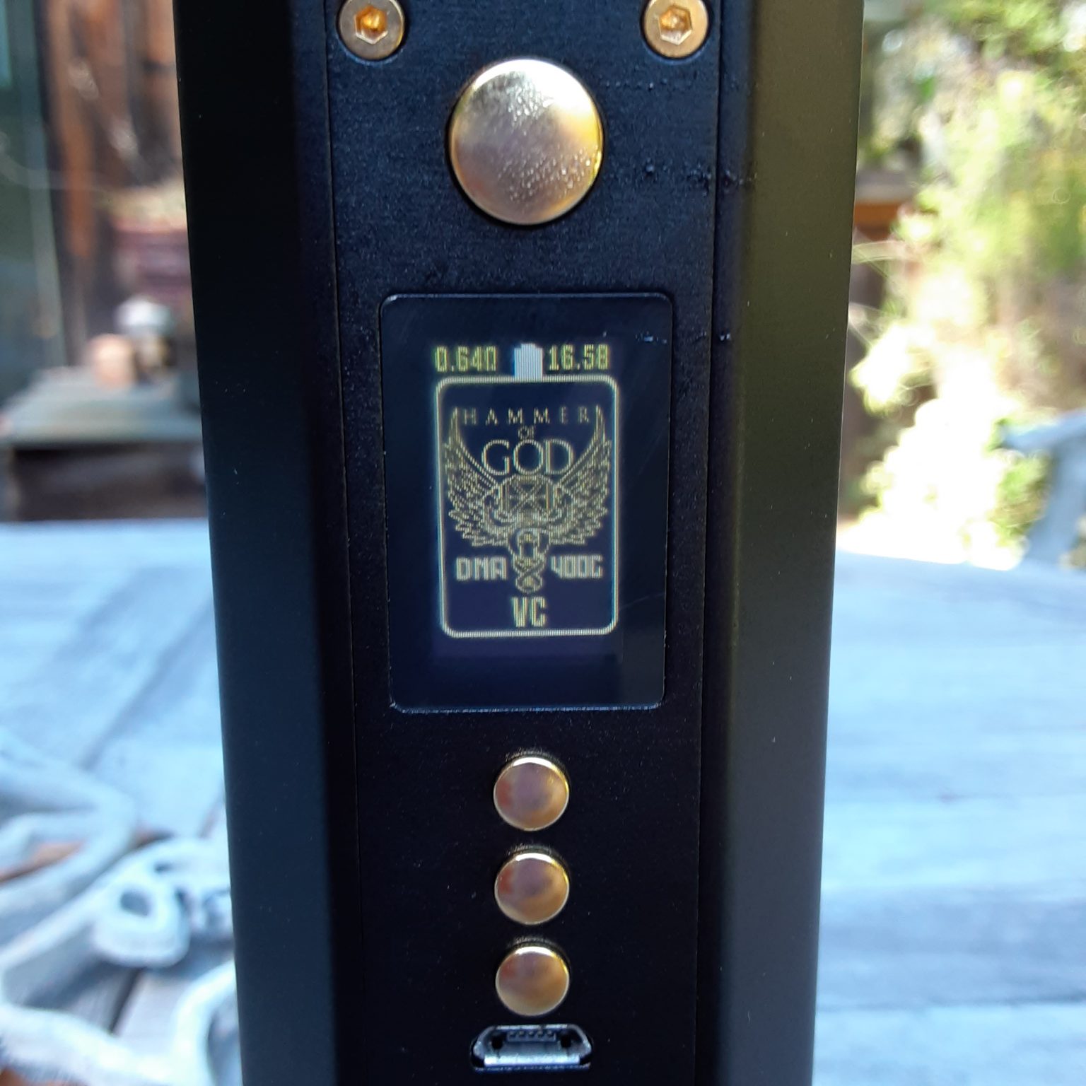 The Hammer Of God DNA 400 - The Vapor Ninja